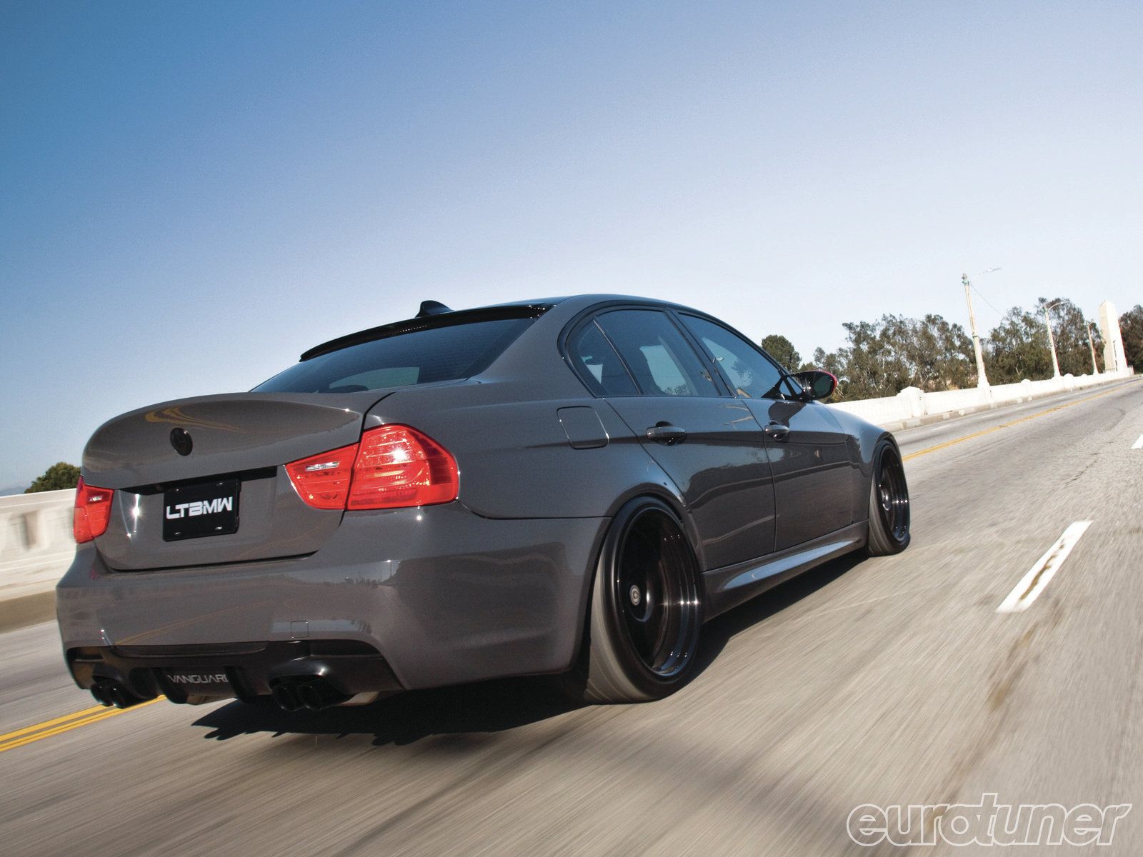 BMW 335i Wallpaper 1600x1200 16107 BMW 335i Wallpaper 1600x1200 16107